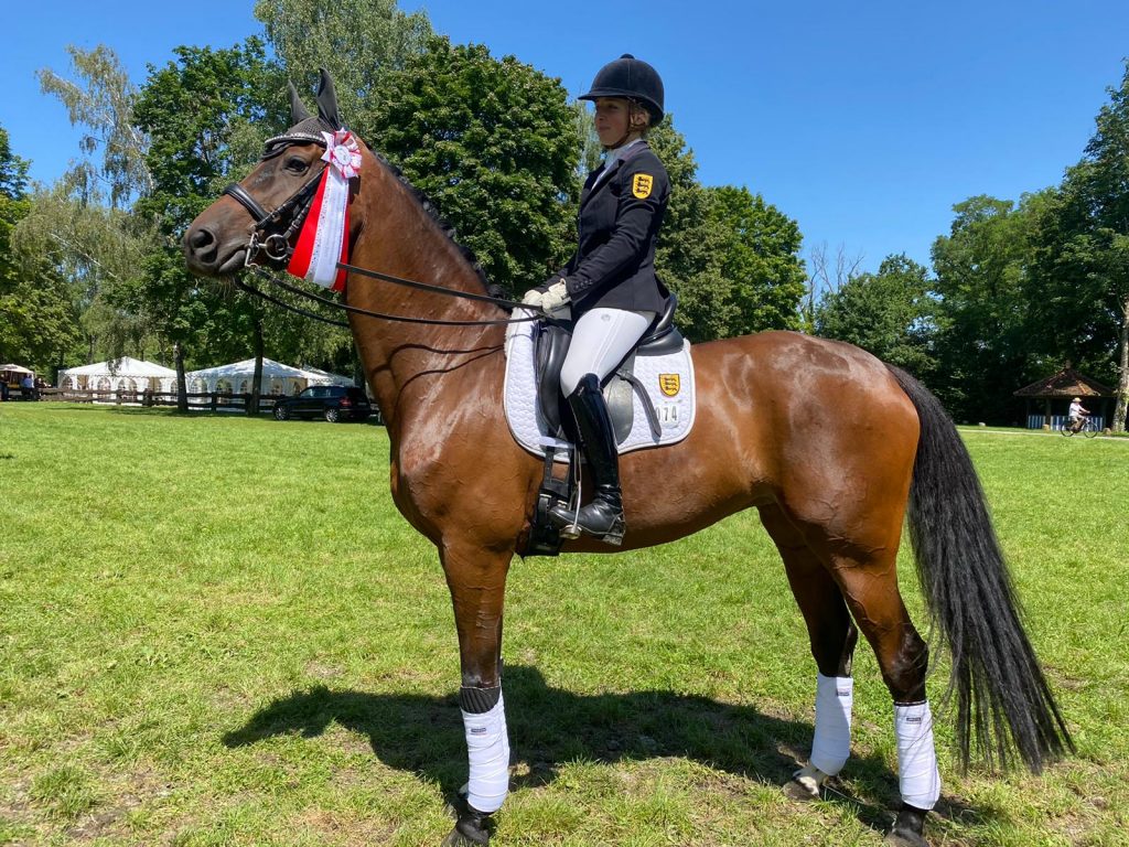 Schöner Erfolg für selbst gezogene Stute bei den Baden ...